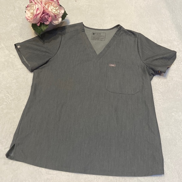 Figs | Tops | Figs Technical Collection Size L Scrub Top Left Chest ...